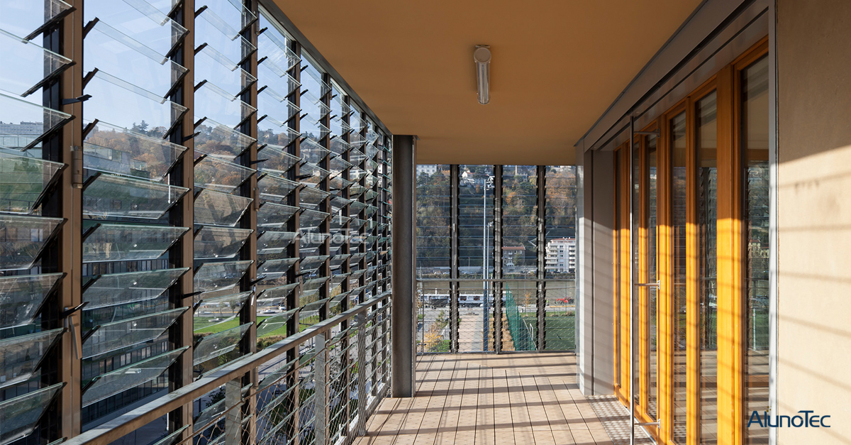 Adjustable Glass Window - Aluno Hardware